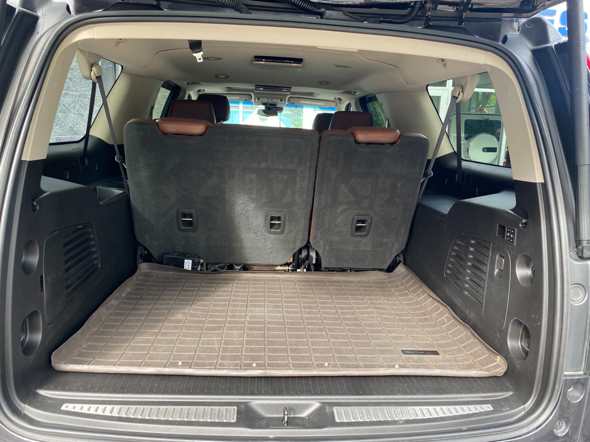 Cadillac Escalade Esv Trunk